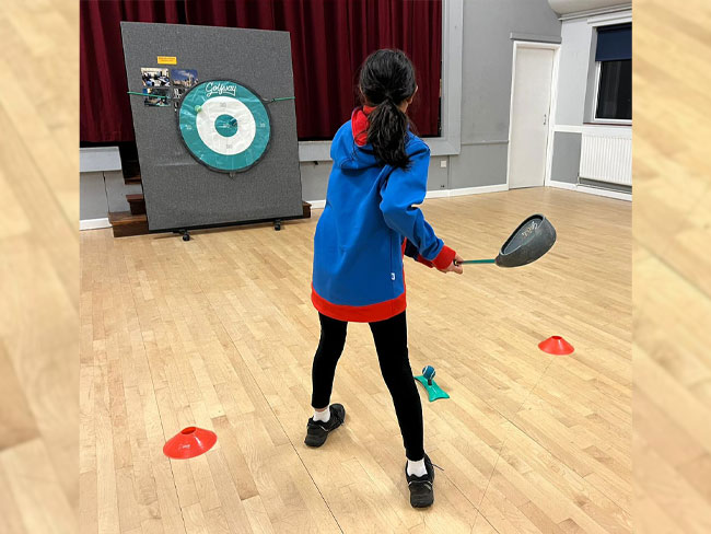 Fun golf taster session with the 3rd Farnborough Guides :: Kent Golf ...